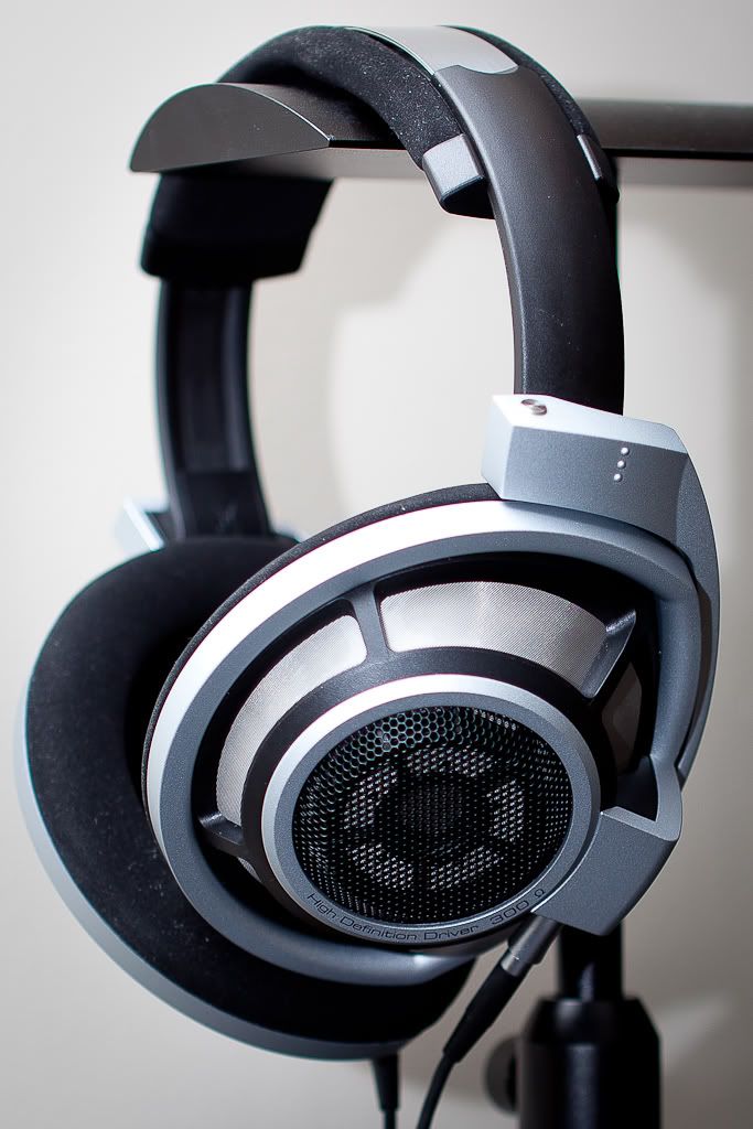 Sennheiser HD800 Headphones with Silver T-Wag Balanced Cable | Overclock.net